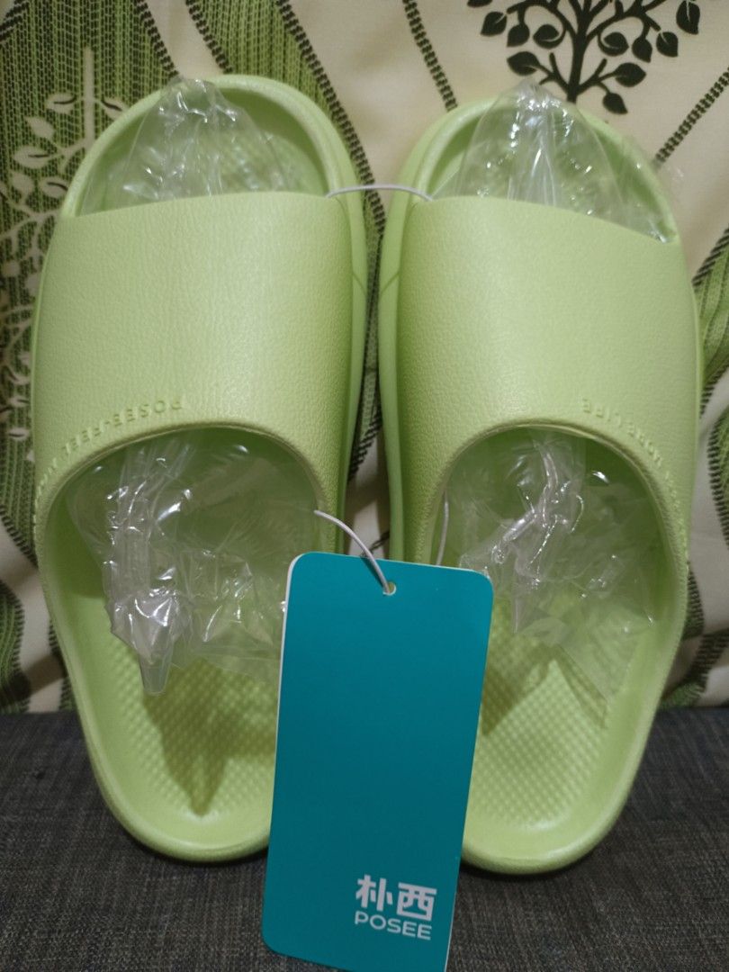 Posee Slippers, Women's Fashion, Footwear, Slippers and slides on Carousell