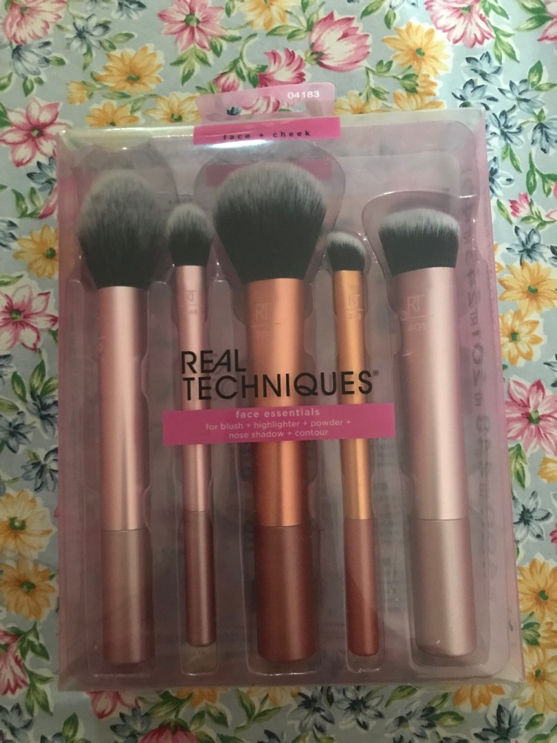 Real Techniques Face Essentials, Beauty & Personal Care, Face, Makeup ...