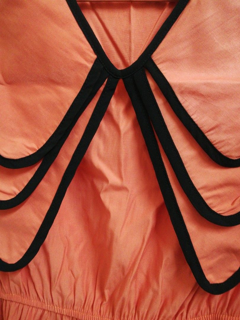 Retros Orangy Look, Women's Fashion, Dresses & Sets, Dresses on Carousell