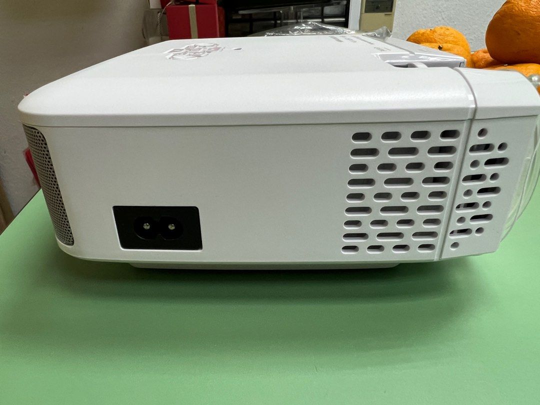 S1 basic projector, TV & Home Appliances, TV & Entertainment ...