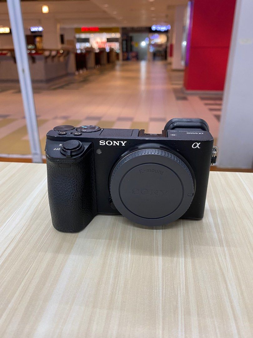 SONY A6500 BODY (SC 10K ONLY) 95% NEW, Photography, Cameras on Carousell