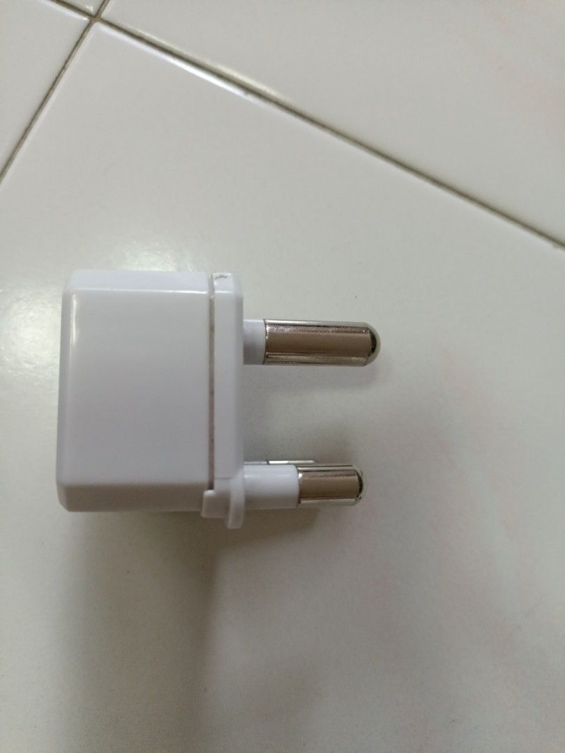south Africa to UK Singapore 3 pin round electric plug socket adaptor ...