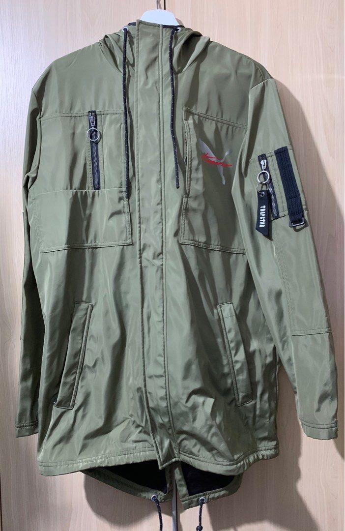 trapstar puma jacket, 男裝, 運動服裝 - Carousell