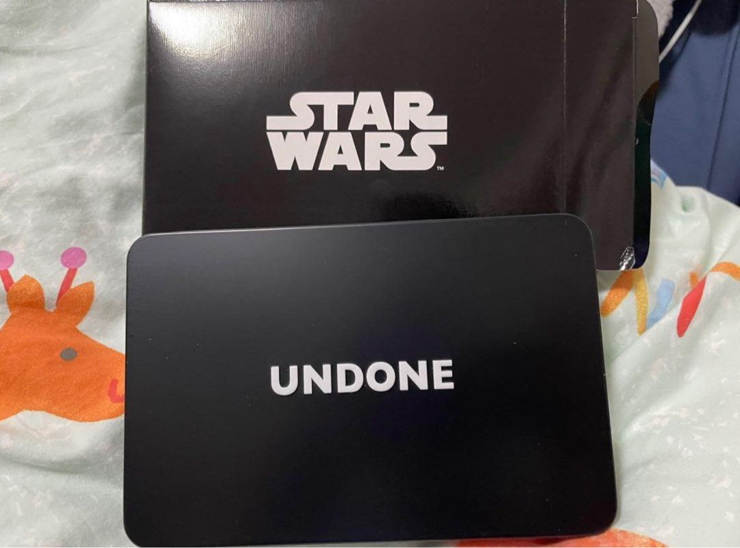 現貨Undone日本限量版Star War R2-D2手錶, 名牌, 手錶 - Carousell