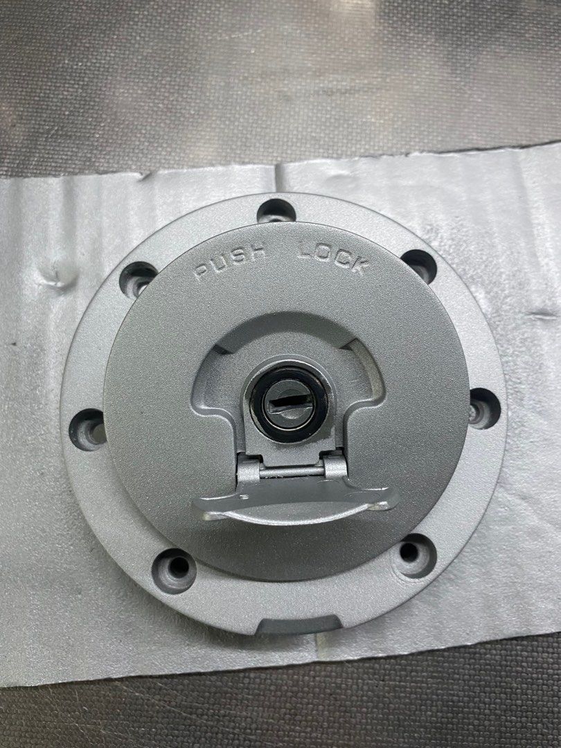 Used cb400 tank cap, Motorcycles, Motorcycle Accessories on Carousell