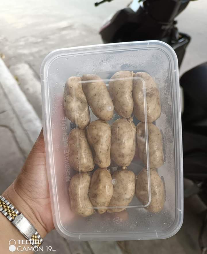 Vigan Longganisa, Food & Drinks, Chilled & Frozen Food on Carousell
