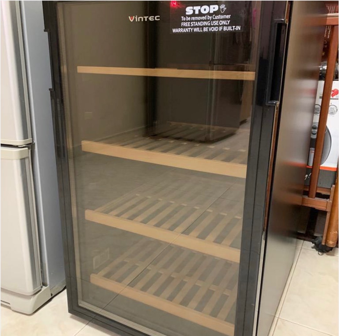 Vintec Wine Chiller, TV & Home Appliances, Kitchen Appliances ...