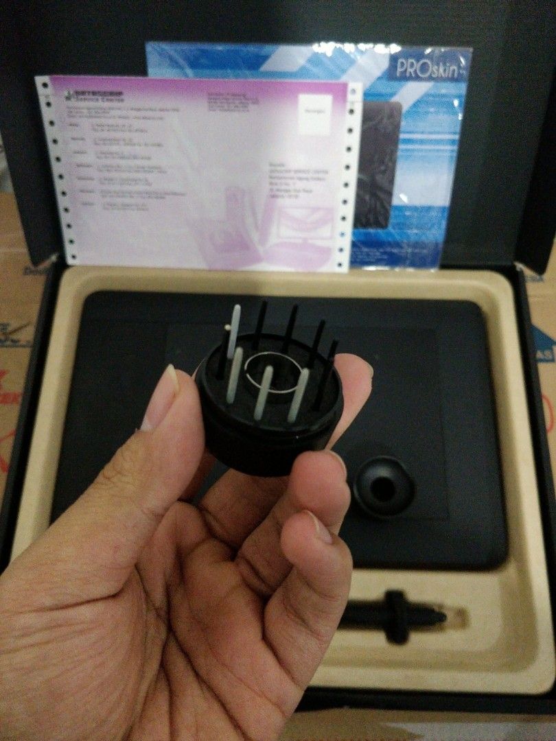 Wacom Intuos 5 Touch Small Pen Tablet, Elektronik, Bagian Komputer ...