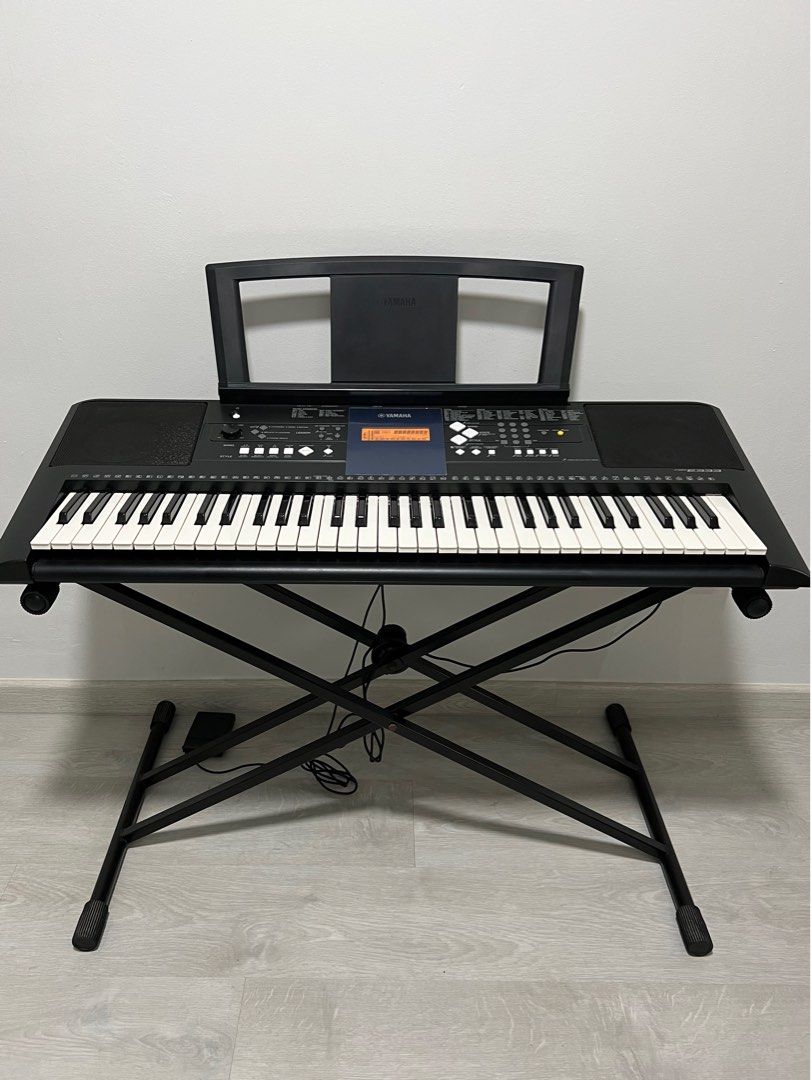 Yamaha PSR E333, Hobbies & Toys, Music & Media, Musical Instruments on ...