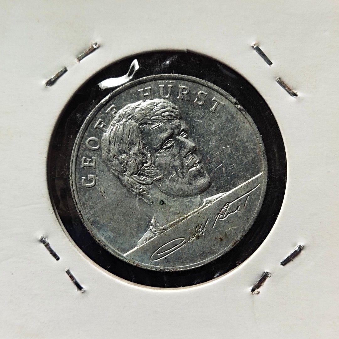 1970 England World Cup token /Mexico 1970 #BJ, Hobbies & Toys ...