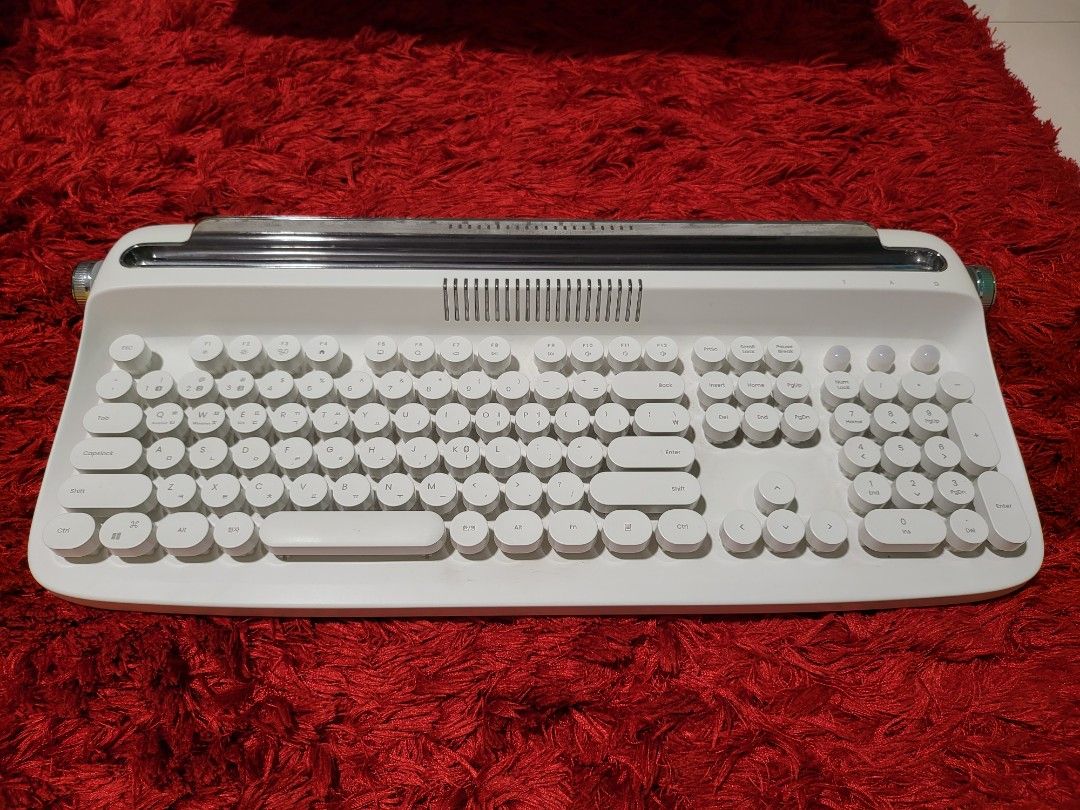 Actto B503 Bluetooth Keyboard, Computers & Tech, Parts & Accessories, Computer Keyboard on Carousell