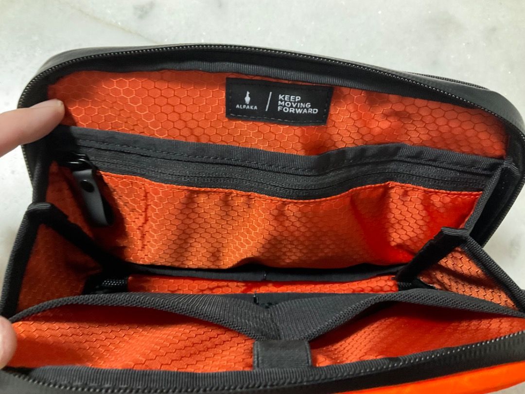 Alpaka Gear ELEMENTS TECH CASE MINI, Men's Fashion, Bags, Belt bags ...