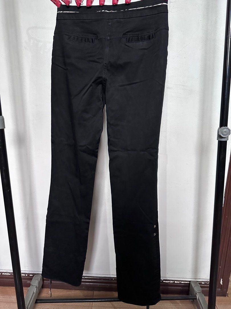 Burberry Pants, Women's Fashion, Bottoms, Other Bottoms on Carousell
