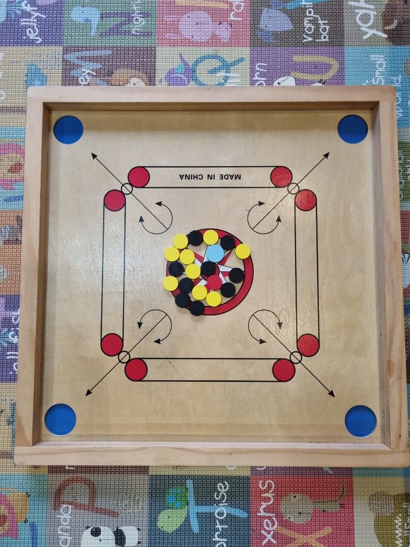 carrom board for kids, Hobbies & Toys, Toys & Games on Carousell