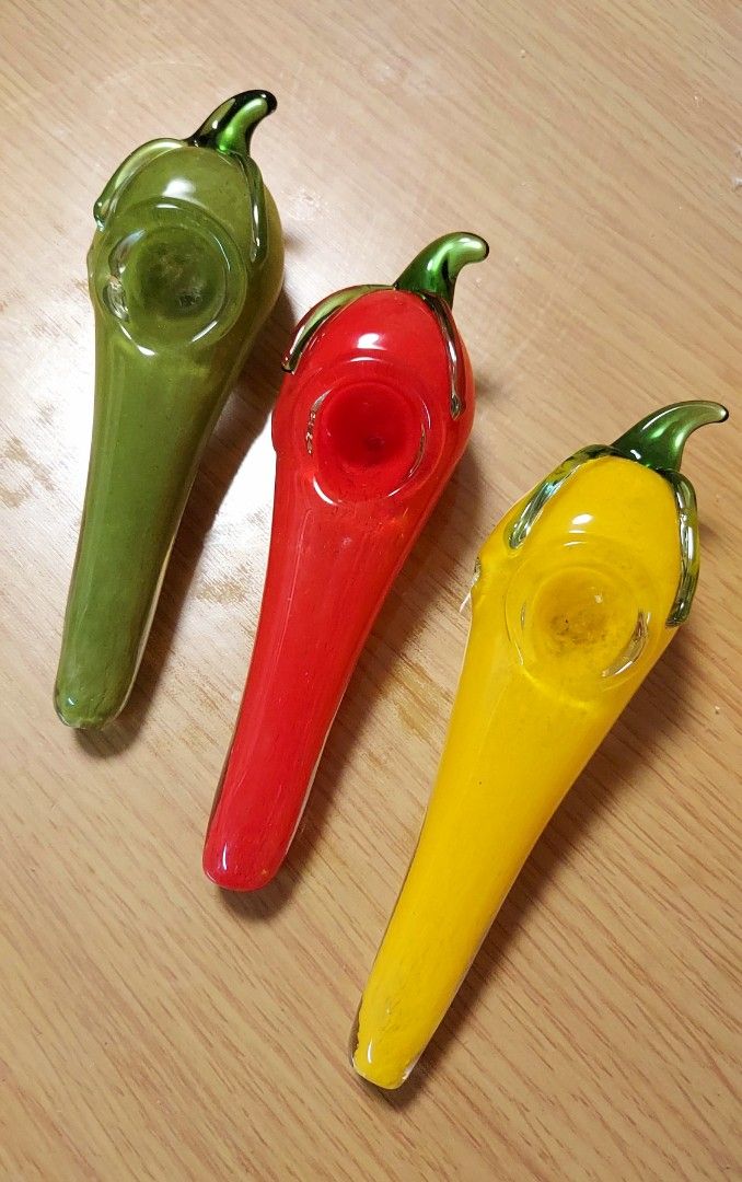Chili Pepper Glass Smoking Pipe, Hobbies & Toys, Stationary & Craft ...