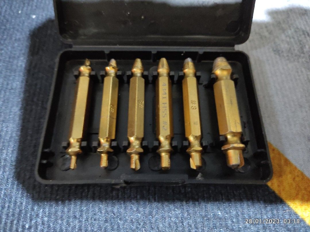 Damaged Screw Extractor Drill Bit Set Titanium Plated Broken Screw with ...