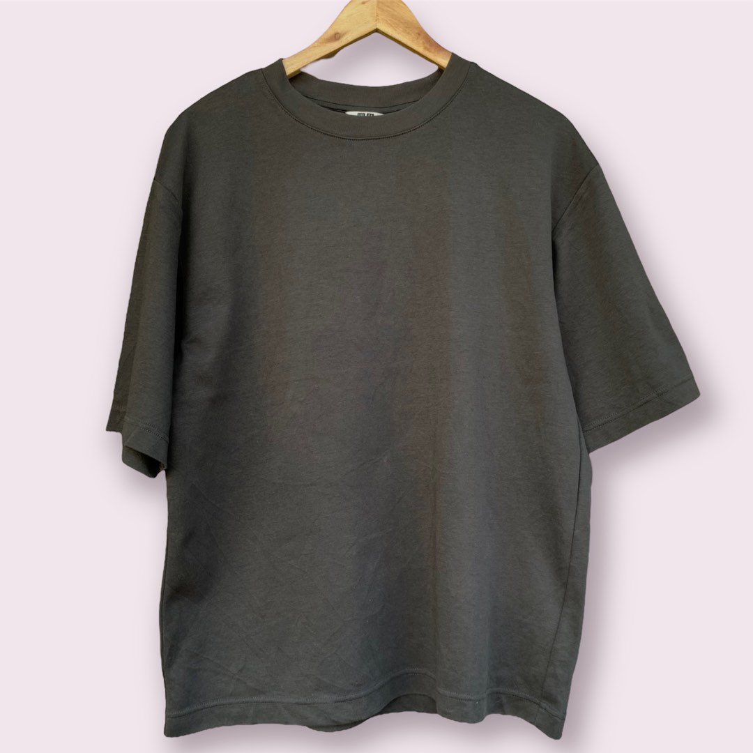 Dark Gray Uniqlo AIRism Tee, Men's Fashion, Tops & Sets, Tshirts & Polo ...