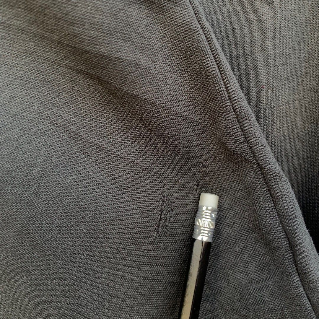 Dark Gray Uniqlo AIRism Tee, Men's Fashion, Tops & Sets, Tshirts & Polo ...