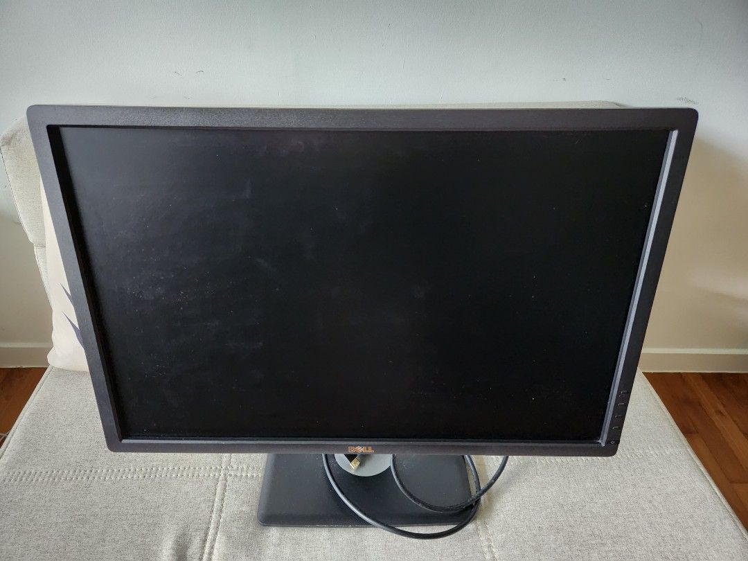 Dell 24" monitor horizontal and Vertical flip, Computers & Tech, Parts ...