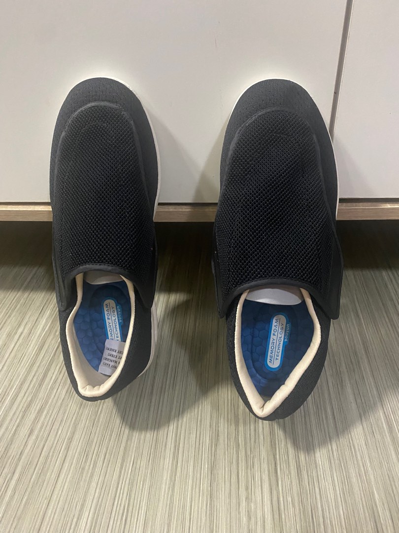Diabetic Shoe, Men's Fashion, Footwear, Sneakers on Carousell