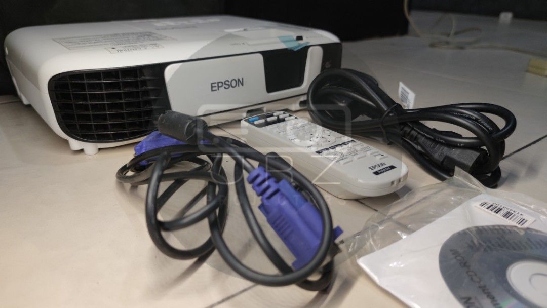 EPSON EB-S41 PROJECTOR (NEGOTIABLE), TV & Home Appliances, TV ...