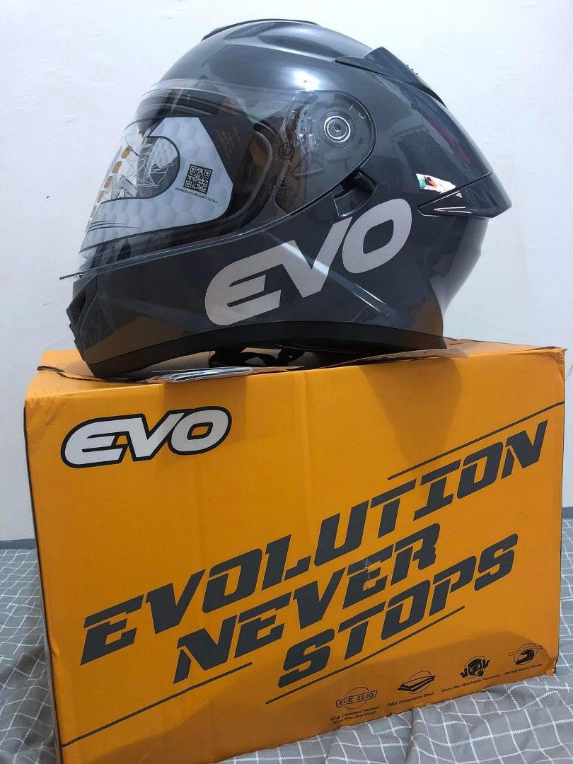 Evo Helmet, Motorbikes, Motorbike Parts & Accessories, Helmets and ...