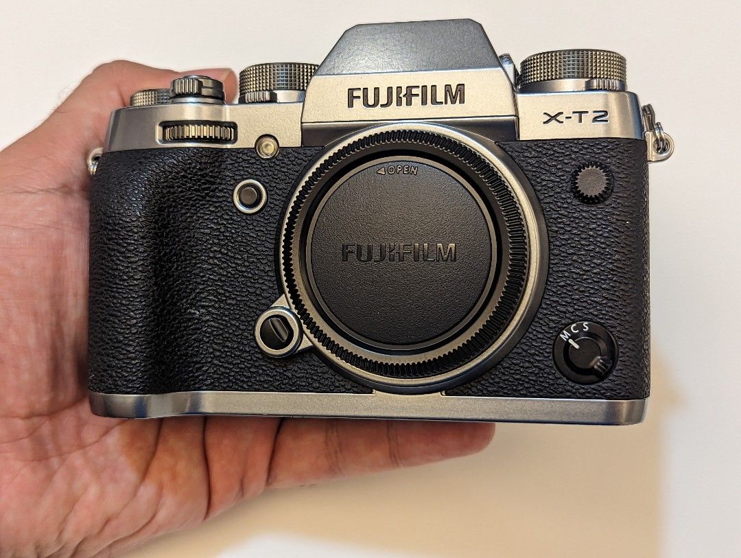 Fujifilm X-T2 Silver Fuji XT2, Photography, Cameras on Carousell