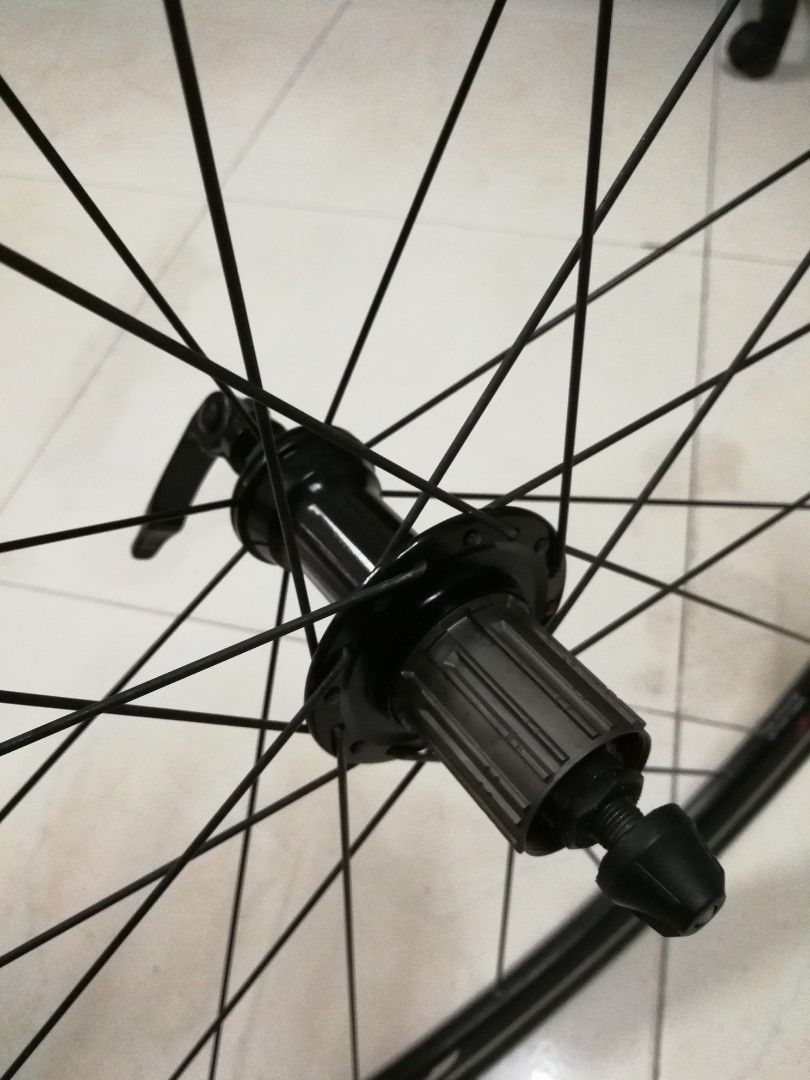 Fulcrum racing sport wheelset, rim brake, Shimano hub, Vittoria tyres ...