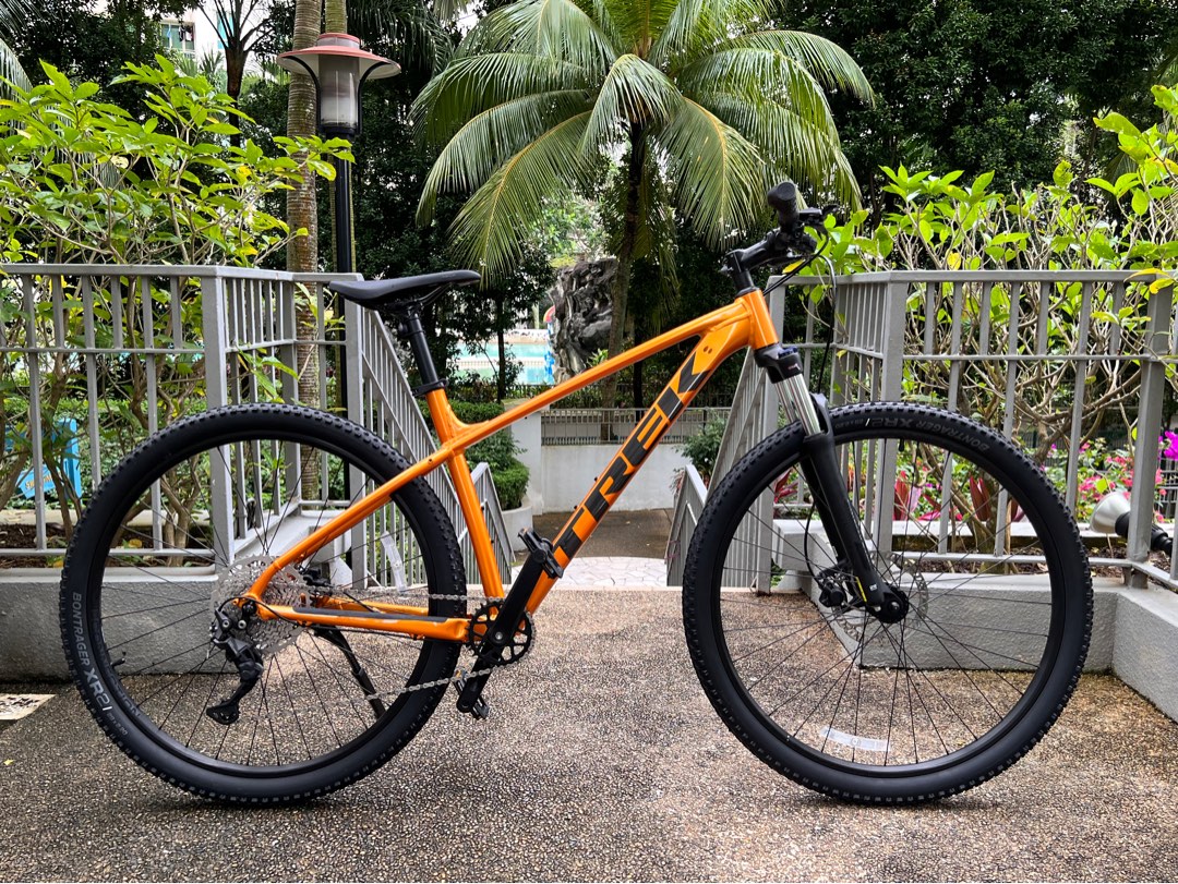 Gen2 2022 Trek marlin 6(L) MTB, Sports Equipment, Bicycles & Parts ...