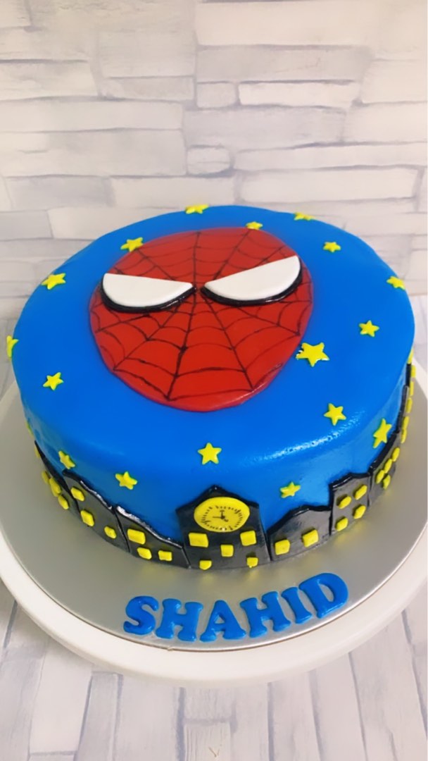 Halal customised spiderman cake, Food & Drinks, Homemade Bakes on Carousell