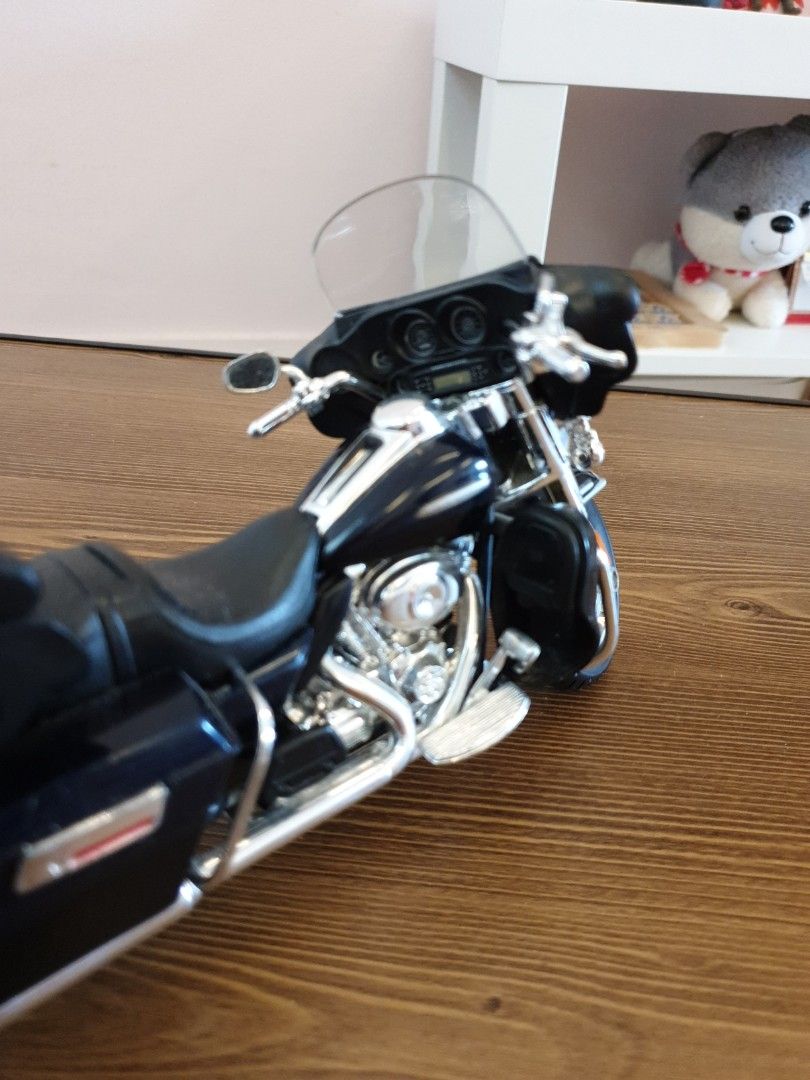 Harley Davidson toy motorcycles, Hobbies & Toys, Toys & Games on Carousell