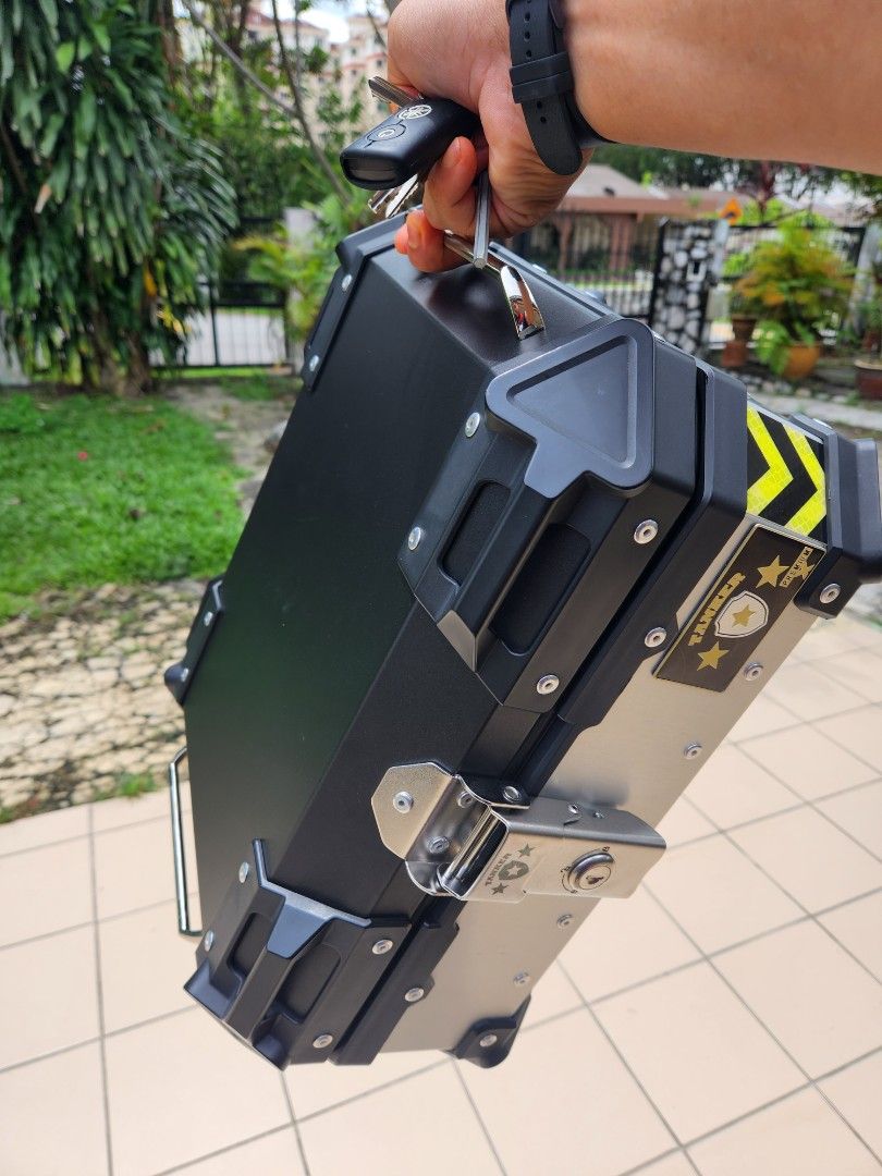 Heavy Duty Box & monorack nvx v1, Motorbikes on Carousell