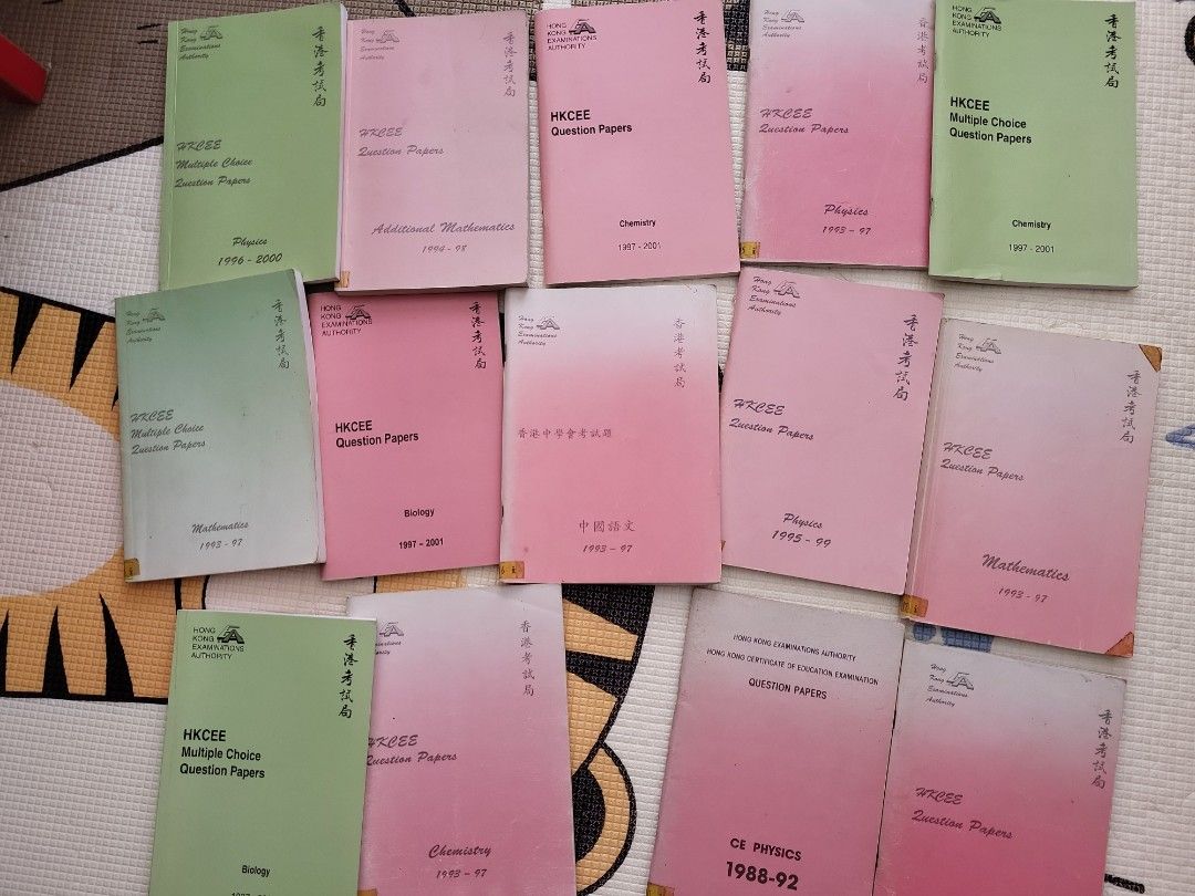 Hkcee past paper, 興趣及遊戲, 書本 & 文具, 教科書 - Carousell