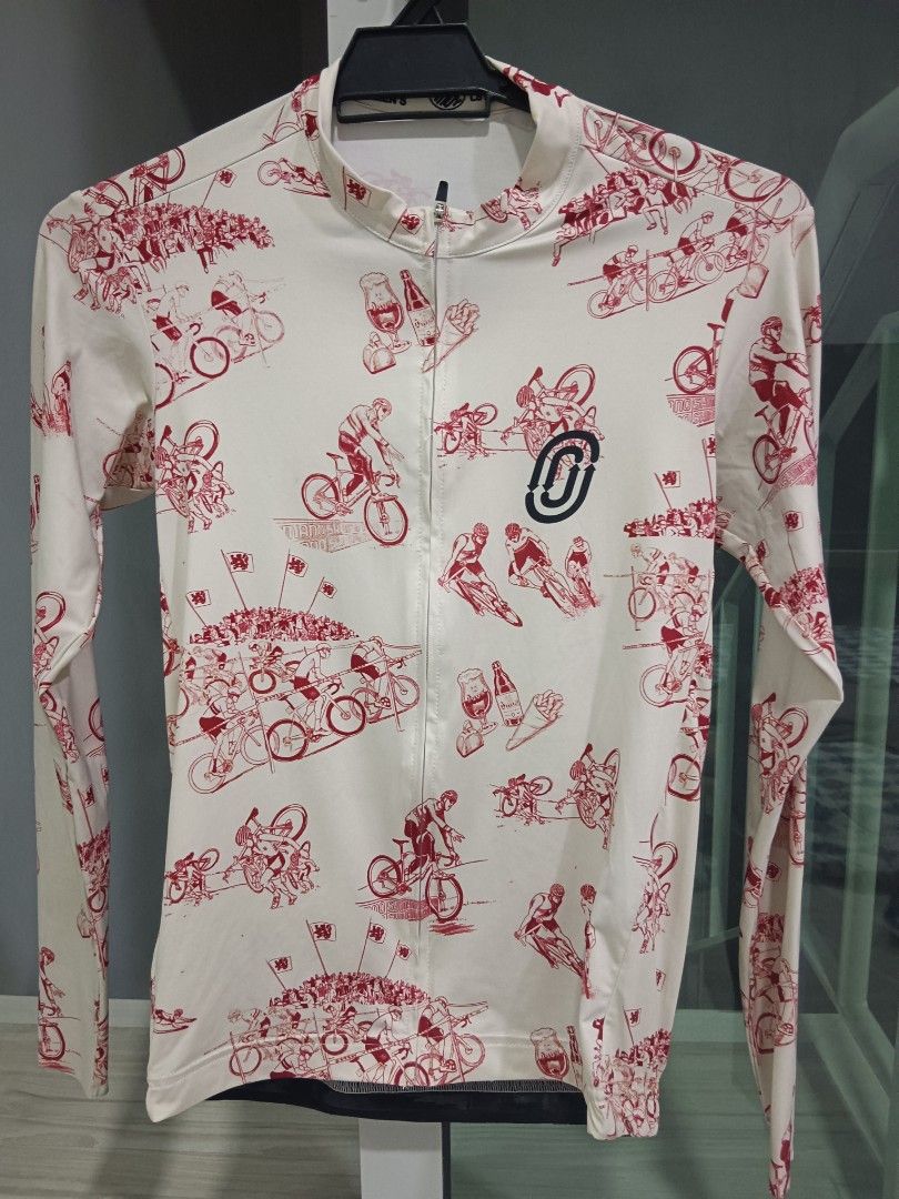 Jersey Ostroy, Men's Fashion, Activewear on Carousell