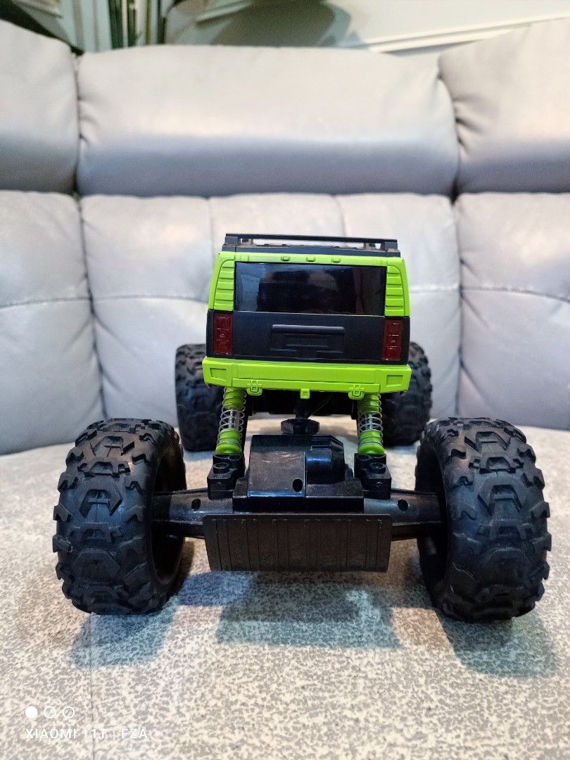 Kereta control 4x4, Hobbies & Toys, Toys & Games on Carousell