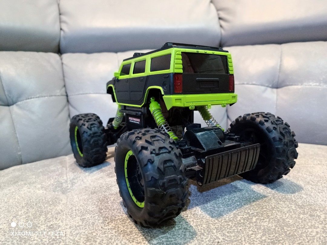 Kereta control 4x4, Hobbies & Toys, Toys & Games on Carousell