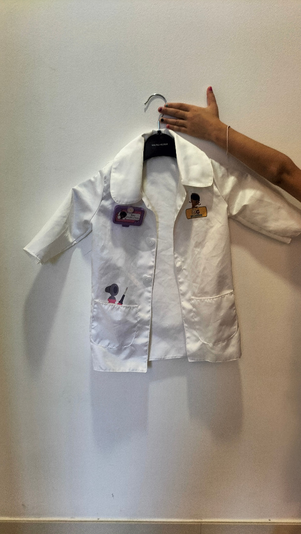 Kid doctor lab coat, Hobbies & Toys, Toys & Games on Carousell