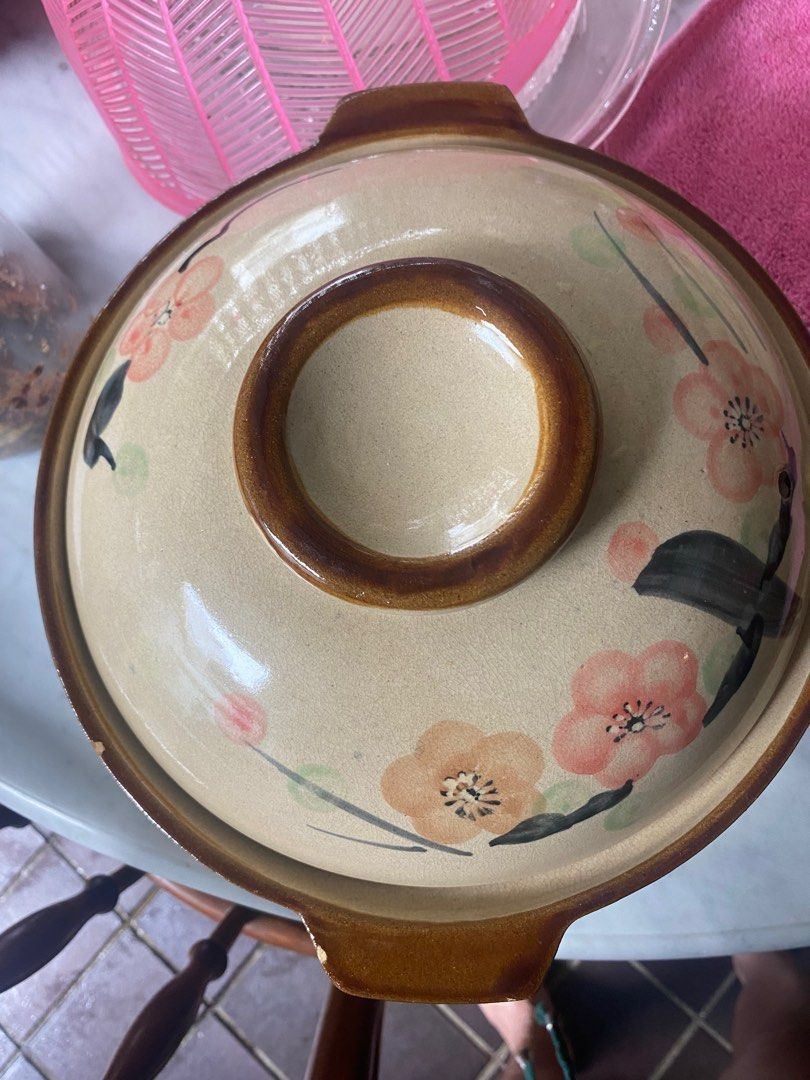 Large Claypot, TV & Home Appliances, Kitchen Appliances, Other Kitchen Appliances on Carousell