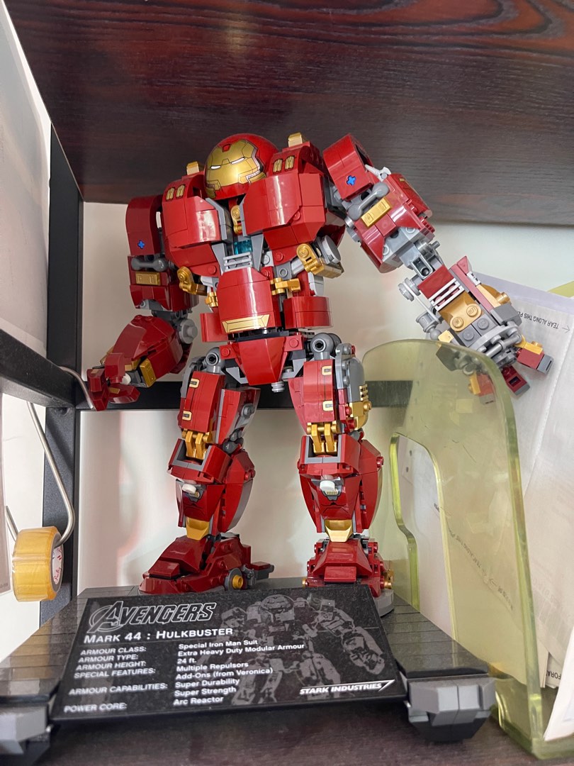 Lego 76105 已砌 如圖所示 無盒無說明書, 興趣及遊戲, 玩具 & 遊戲類 - Carousell