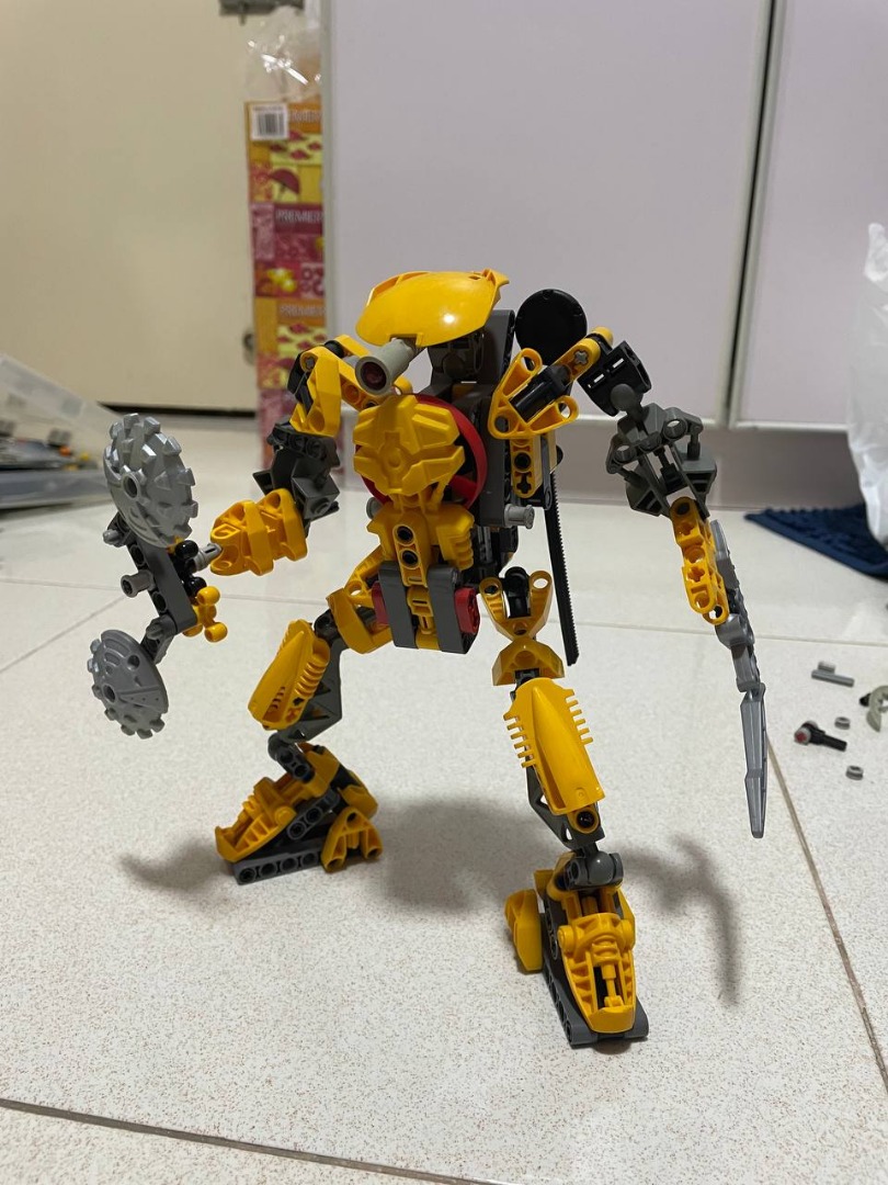 Lego 8755 Bionicle Titan Keetongu, Hobbies & Toys, Toys & Games on ...