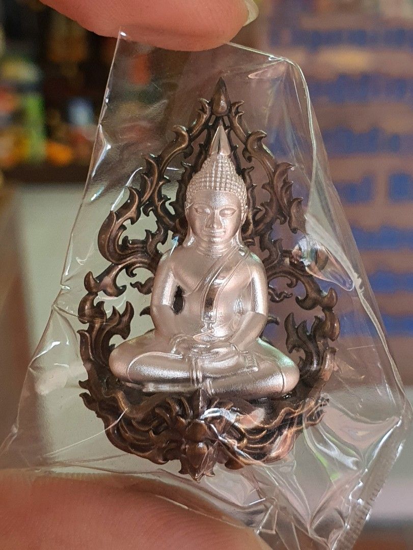 Lp Sothorn Roon Ruay Suk Samret Thai Amulet, Hobbies & Toys ...