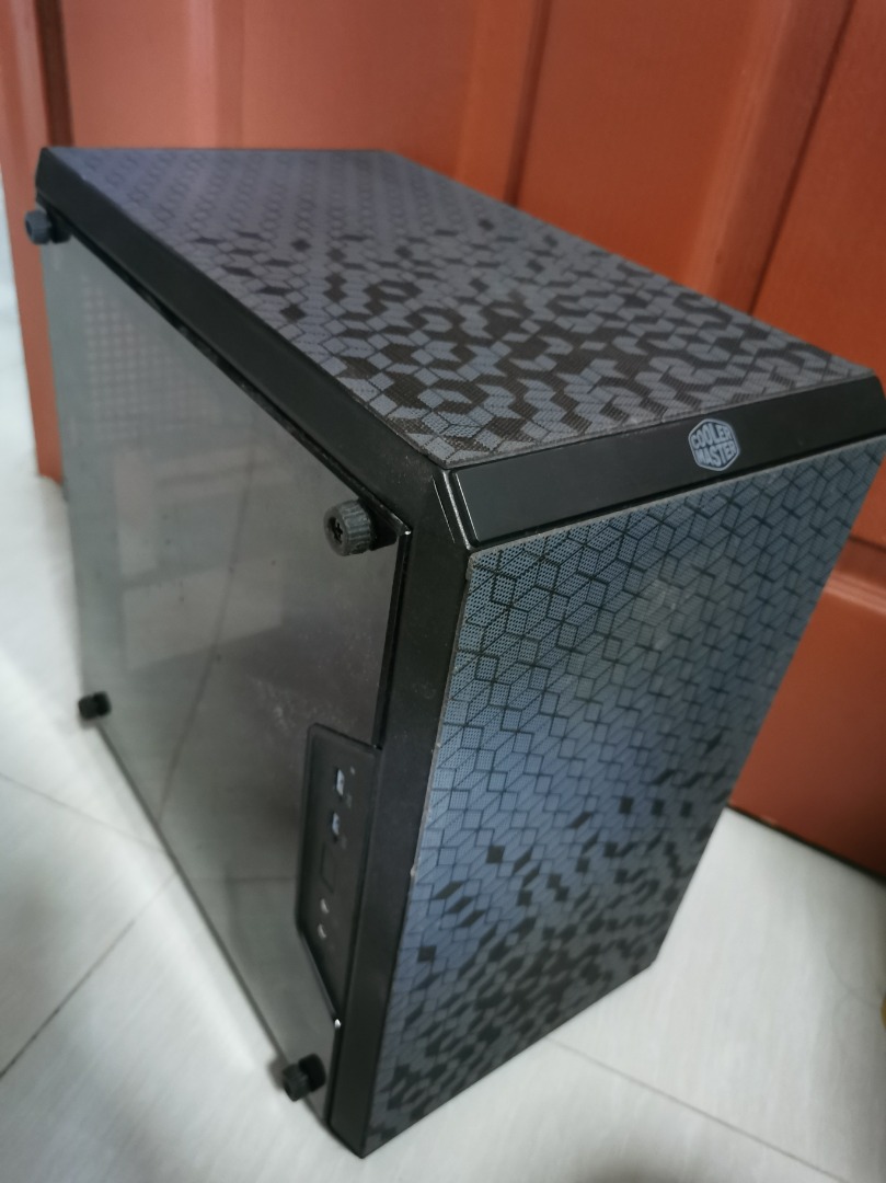 MasterBox Q300L, Computers & Tech, Desktops on Carousell