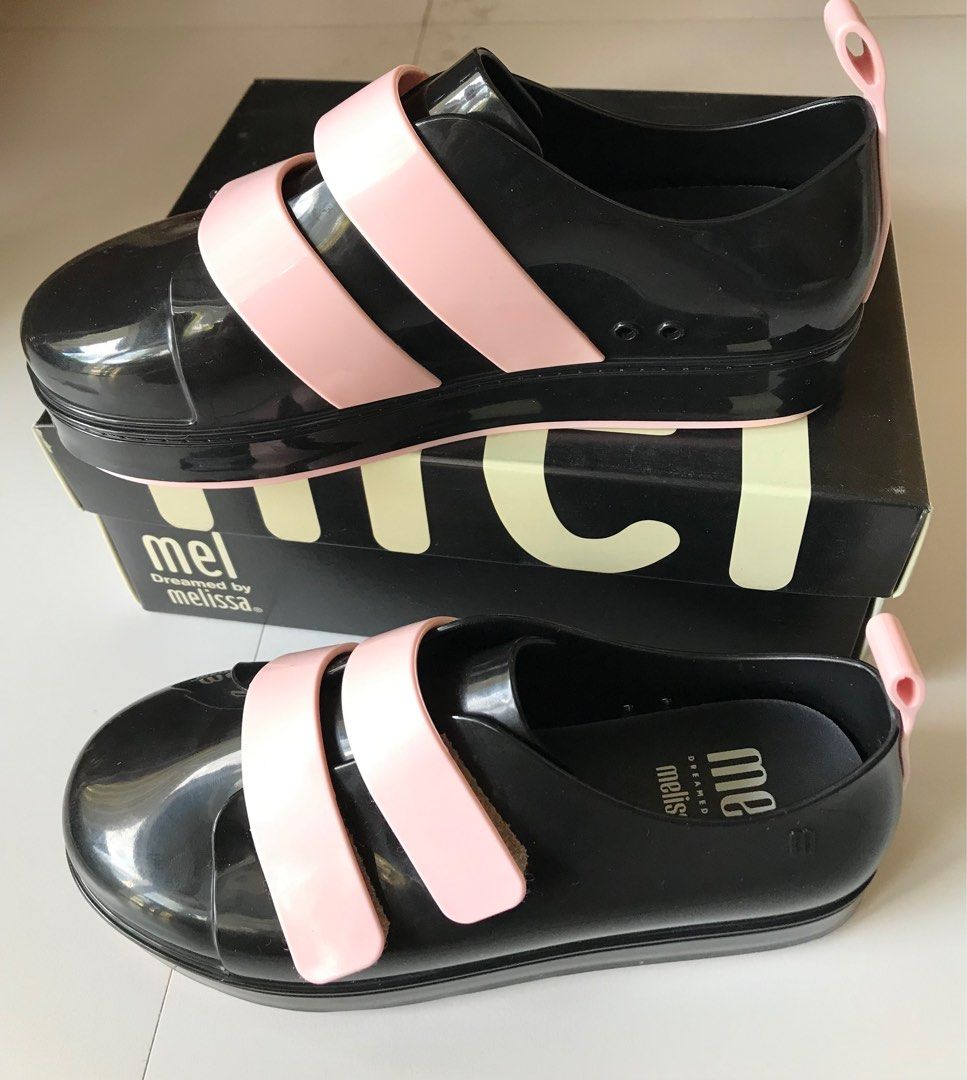 Mel Go Sneaker USA2/20.5cm, Babies & Kids, Babies & Kids Fashion on ...