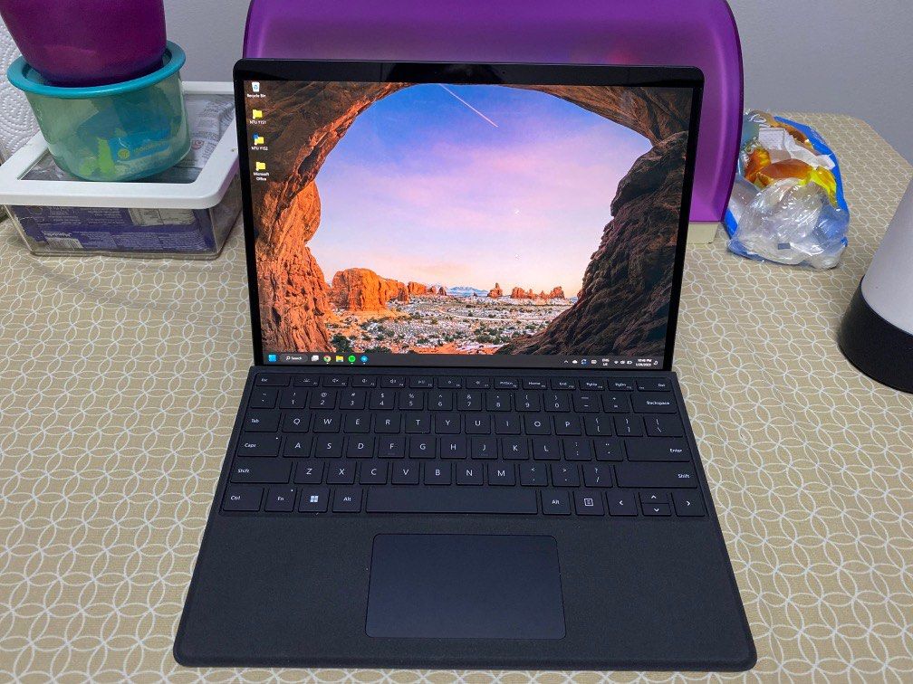 Microsoft Surface Pro 8 Laptop 8GB RAM, 256GB SSD, i5 Processor ...