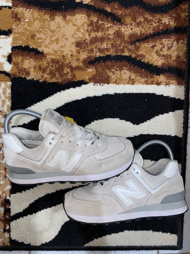 New Balance 574 Size 7 US, Women's Fashion, Footwear, Sneakers on Carousell
