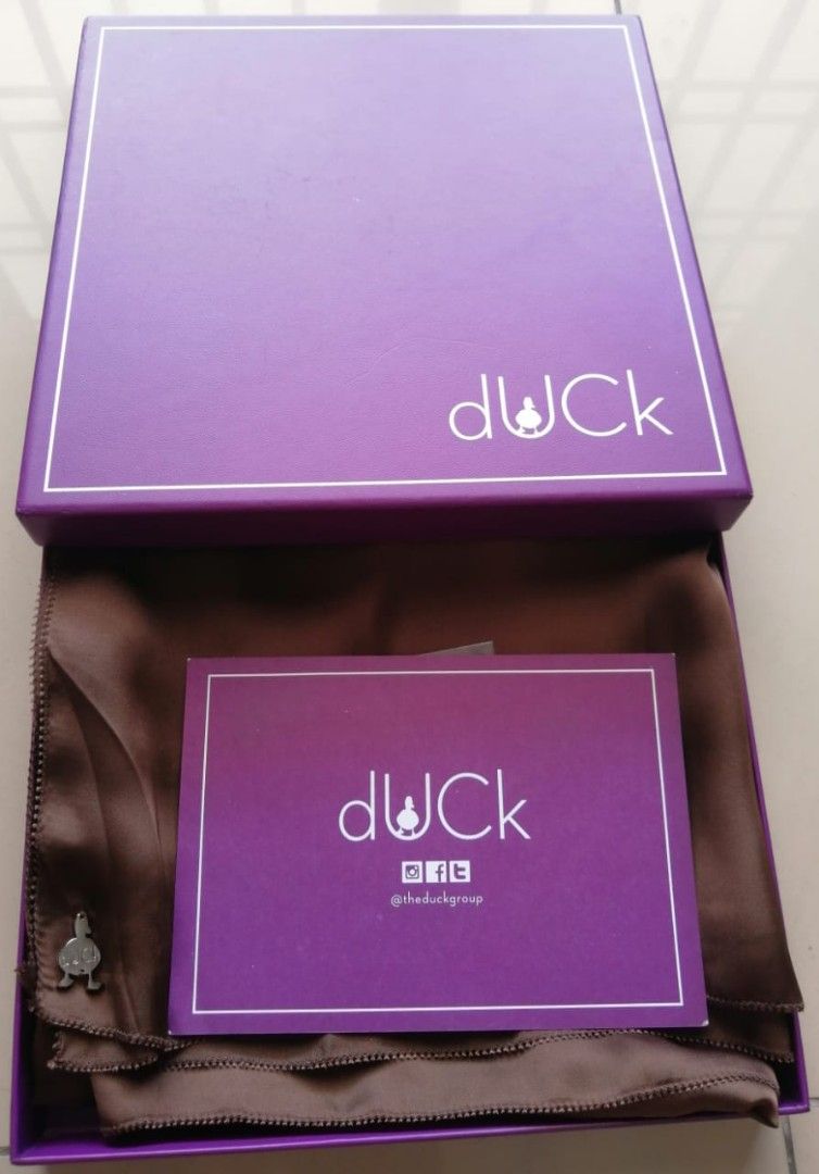 Original dUCk Square scarf, Women's Fashion, Muslimah Fashion, Tops on ...