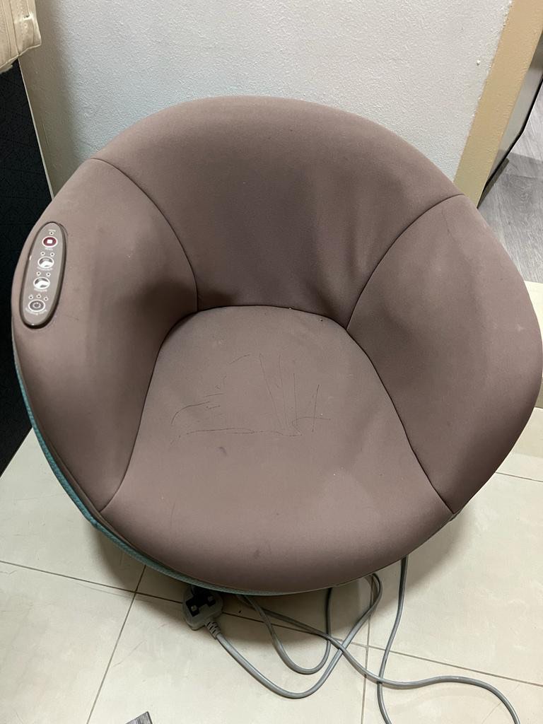 OSIM UBumBum massage chair, Furniture & Home Living, Furniture, Chairs ...