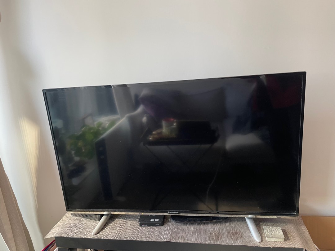 Panasonic VIERA 40inch LED TV, 家庭電器, 電視 & 其他娛樂, 電視 - Carousell