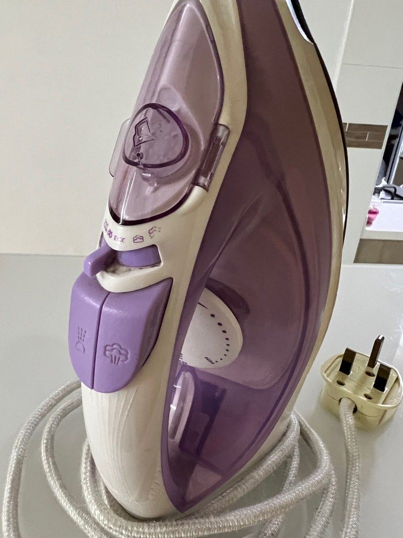 Philips Iron, TV & Home Appliances, Irons & Steamers on Carousell