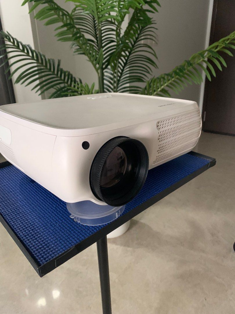 Poner Saund Projector - 6500 lumens + Stand with Tray, TV & Home ...